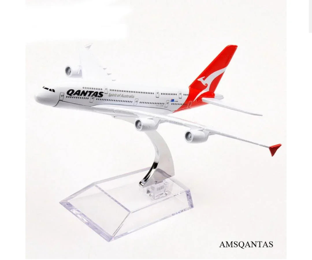 Aircraft Model Small – Qantas – AMSQANTAS – Inkarto